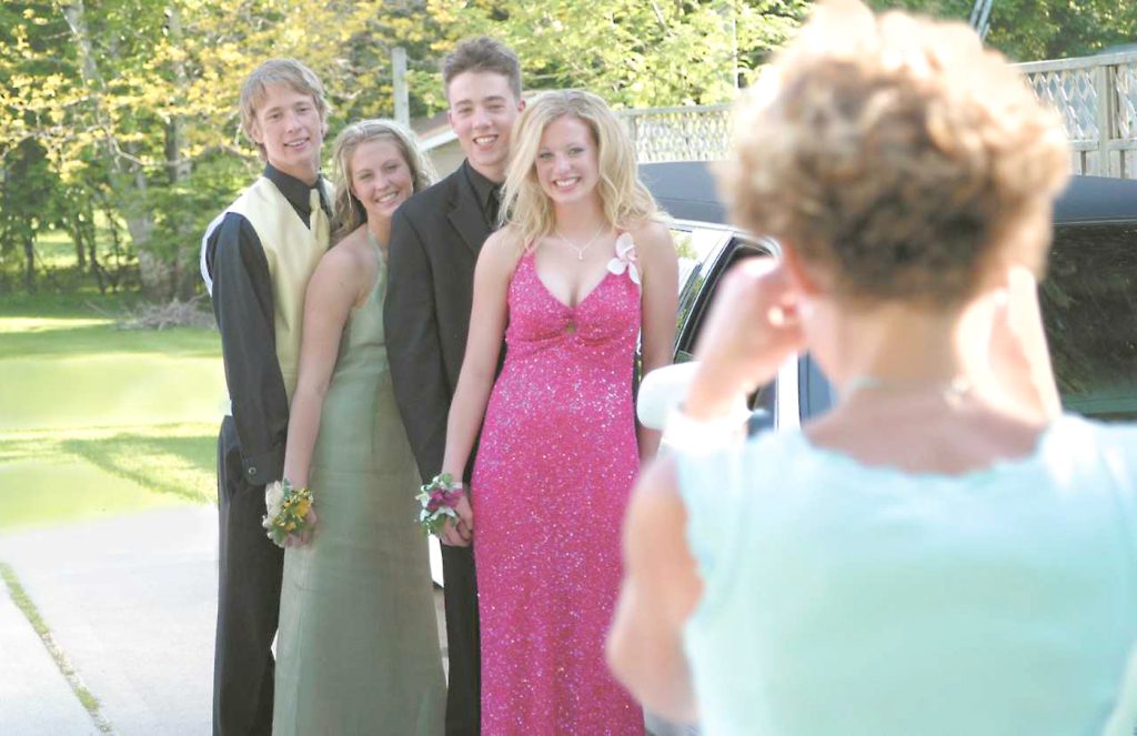 The big night: Tips for taking prom photos at home - Herald-Standard